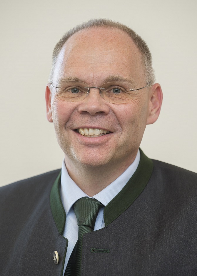 Politische Expositur der BH Liezen in Gröbming - PE Gröbming - Land ...